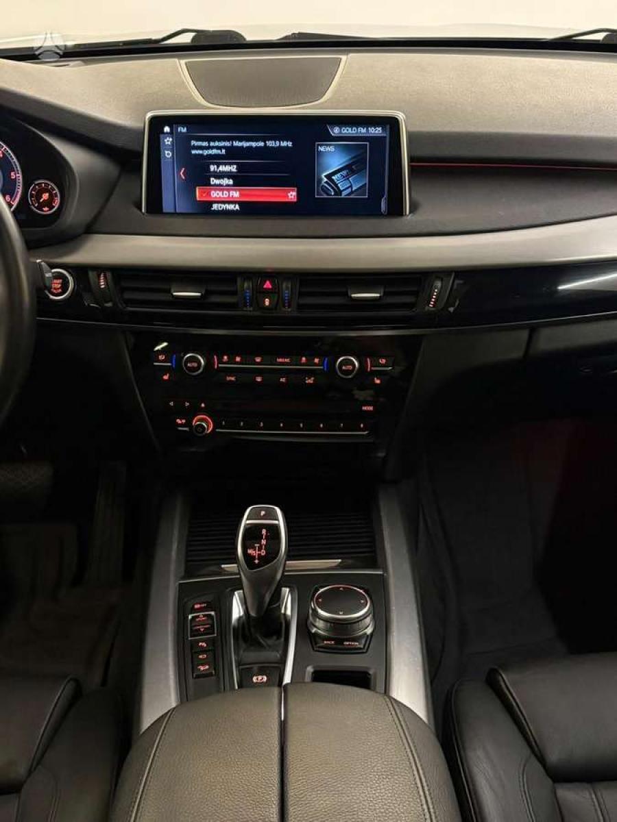 Melns BMW X5 2016 Marijampole, ar dzinēja tilpumu 2.99 L un nobraukumu 254 tūkst. km par 24750 €, foto 21 vietnē AUTOMOTO.COM.LV