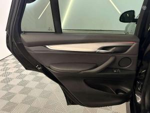 Melns BMW X5 2016 Marijampole, ar dzinēja tilpumu 2.99 L un nobraukumu 254 tūkst. km par 24750 €, foto 23 vietnē AUTOMOTO.COM.LV