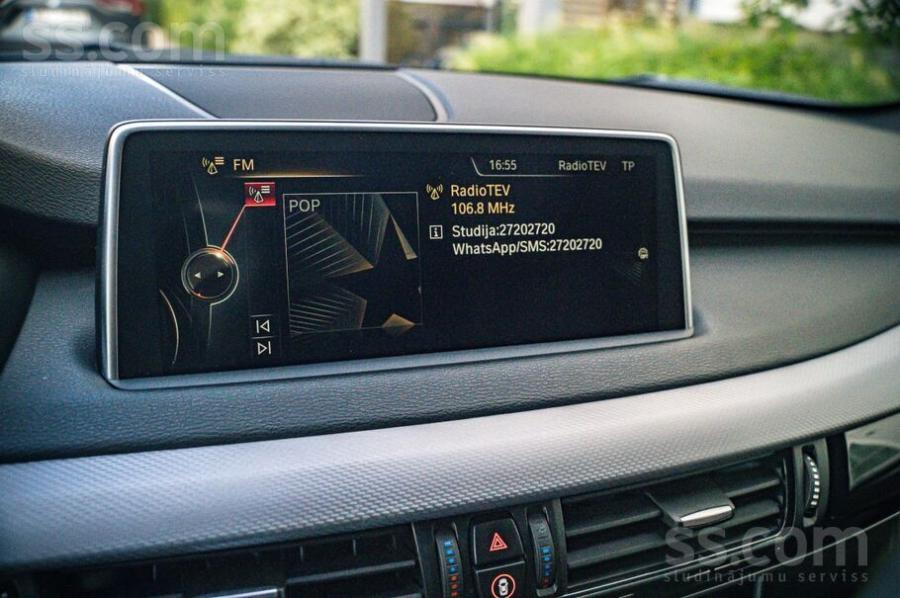 Black BMW X5 2016 in Riga, with an engine capacity of 3.00 L and mileage of 275 thousand km for 16590 €, photo 11 on AUTOMOTO.COM.LV