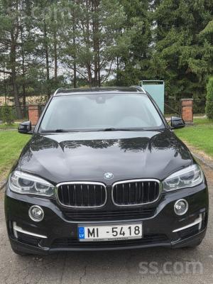Melns BMW X5 2016 Jelgava, ar dzinēja tilpumu 2.50 L un nobraukumu 295 tūkst. km par 22500 €, foto  vietnē AUTOMOTO.COM.LV