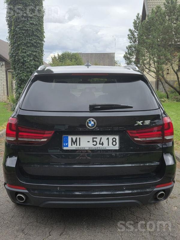 Melns BMW X5 2016 Jelgava, ar dzinēja tilpumu 2.50 L un nobraukumu 295 tūkst. km par 22500 €, foto 4 vietnē AUTOMOTO.COM.LV