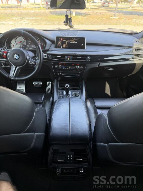 Melns BMW X5 2016 Rīga, ar dzinēja tilpumu 4.40 L un nobraukumu 10 tūkst. km par 40000 €, foto 11 vietnē AUTOMOTO.COM.LV