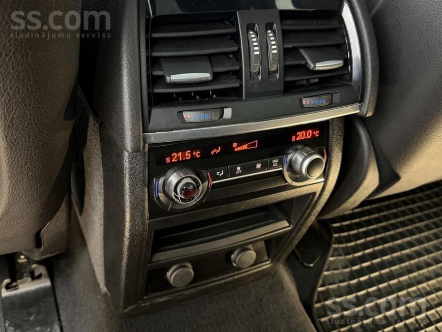 Melns BMW X5 2016 Rīga, ar dzinēja tilpumu 3.00 L un nobraukumu 180 tūkst. km par 23000 €, foto 13 vietnē AUTOMOTO.COM.LV