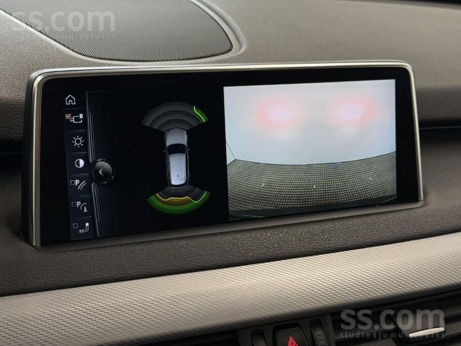 Melns BMW X5 2016 Rīga, ar dzinēja tilpumu 3.00 L un nobraukumu 180 tūkst. km par 23000 €, foto 18 vietnē AUTOMOTO.COM.LV