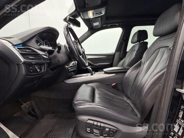 Melns BMW X5 2016 Rīga, ar dzinēja tilpumu 3.00 L un nobraukumu 180 tūkst. km par 23000 €, foto 10 vietnē AUTOMOTO.COM.LV