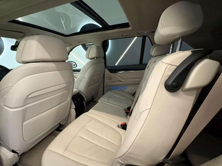 Melns BMW X5 2016 Marijampole, ar dzinēja tilpumu 2.99 L un nobraukumu 181 tūkst. km par 18999 €, foto 6 vietnē AUTOMOTO.COM.LV