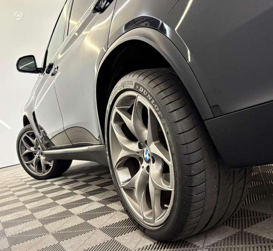 Melns BMW X5 2016 Marijampole, ar dzinēja tilpumu 2.99 L un nobraukumu 181 tūkst. km par 18999 €, foto 12 vietnē AUTOMOTO.COM.LV