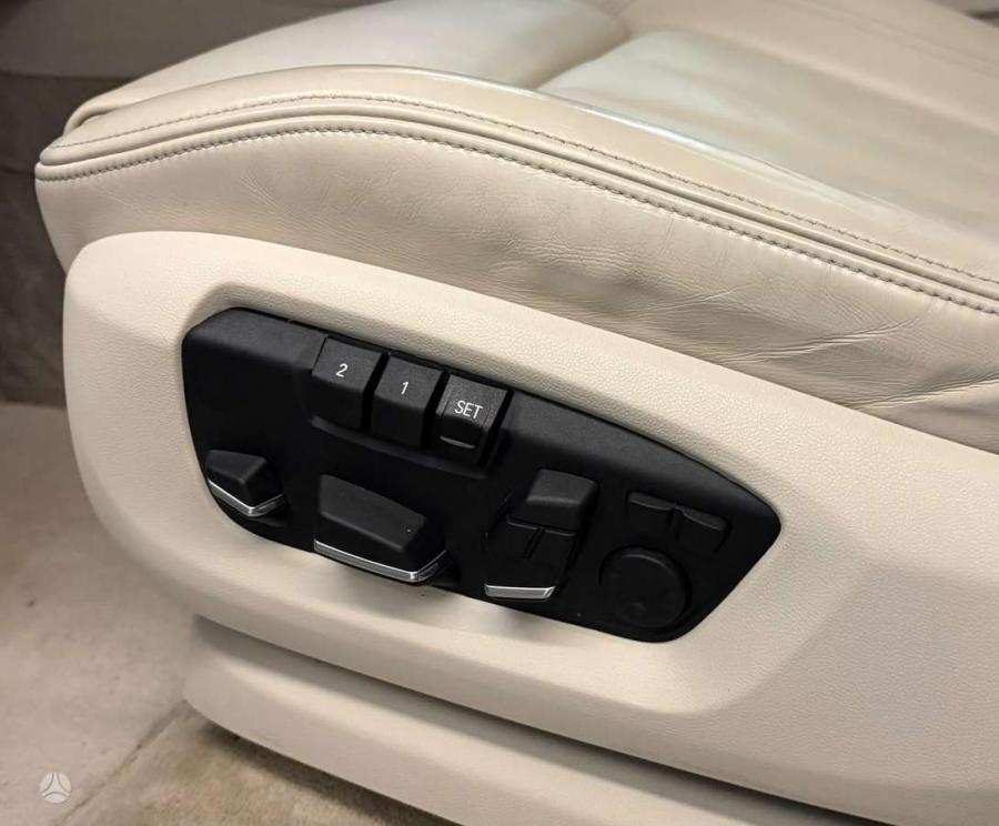 Melns BMW X5 2016 Marijampole, ar dzinēja tilpumu 2.99 L un nobraukumu 181 tūkst. km par 18999 €, foto 15 vietnē AUTOMOTO.COM.LV