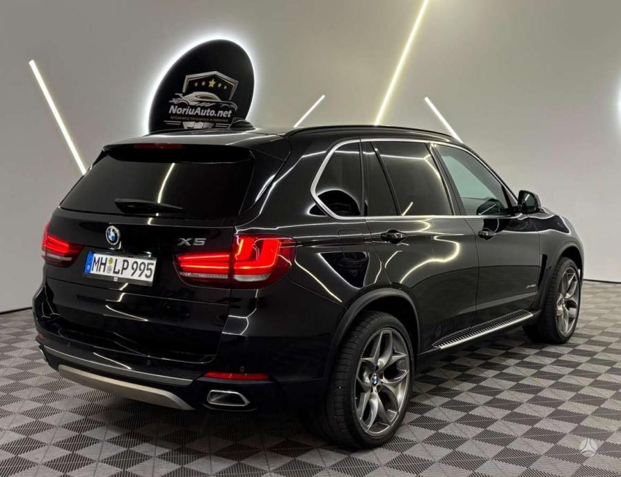 Melns BMW X5 2016 Marijampole, ar dzinēja tilpumu 2.99 L un nobraukumu 181 tūkst. km par 18999 €, foto 20 vietnē AUTOMOTO.COM.LV