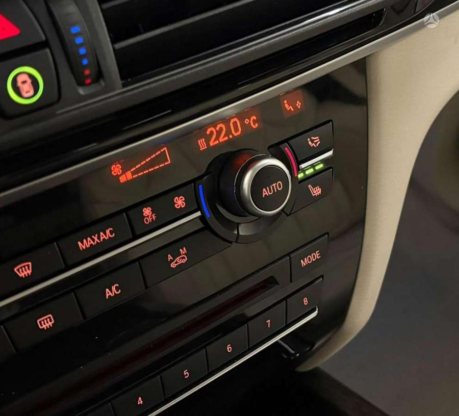 Melns BMW X5 2016 Marijampole, ar dzinēja tilpumu 2.99 L un nobraukumu 181 tūkst. km par 18999 €, foto 26 vietnē AUTOMOTO.COM.LV