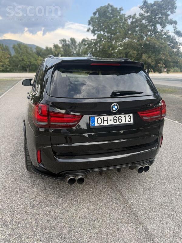 Melns BMW X5 2016 Rīga, ar dzinēja tilpumu 4.40 L un nobraukumu 100 tūkst. km par 40000 €, foto 7 vietnē AUTOMOTO.COM.LV