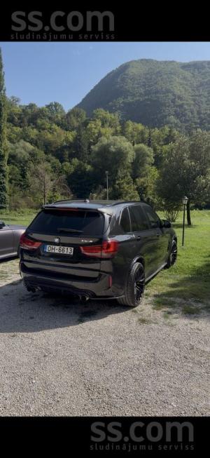 Black BMW X5 2016 in Riga, with an engine capacity of 4.40 L and mileage of 100 thousand km for 40000 €, photo 10 on AUTOMOTO.COM.LV
