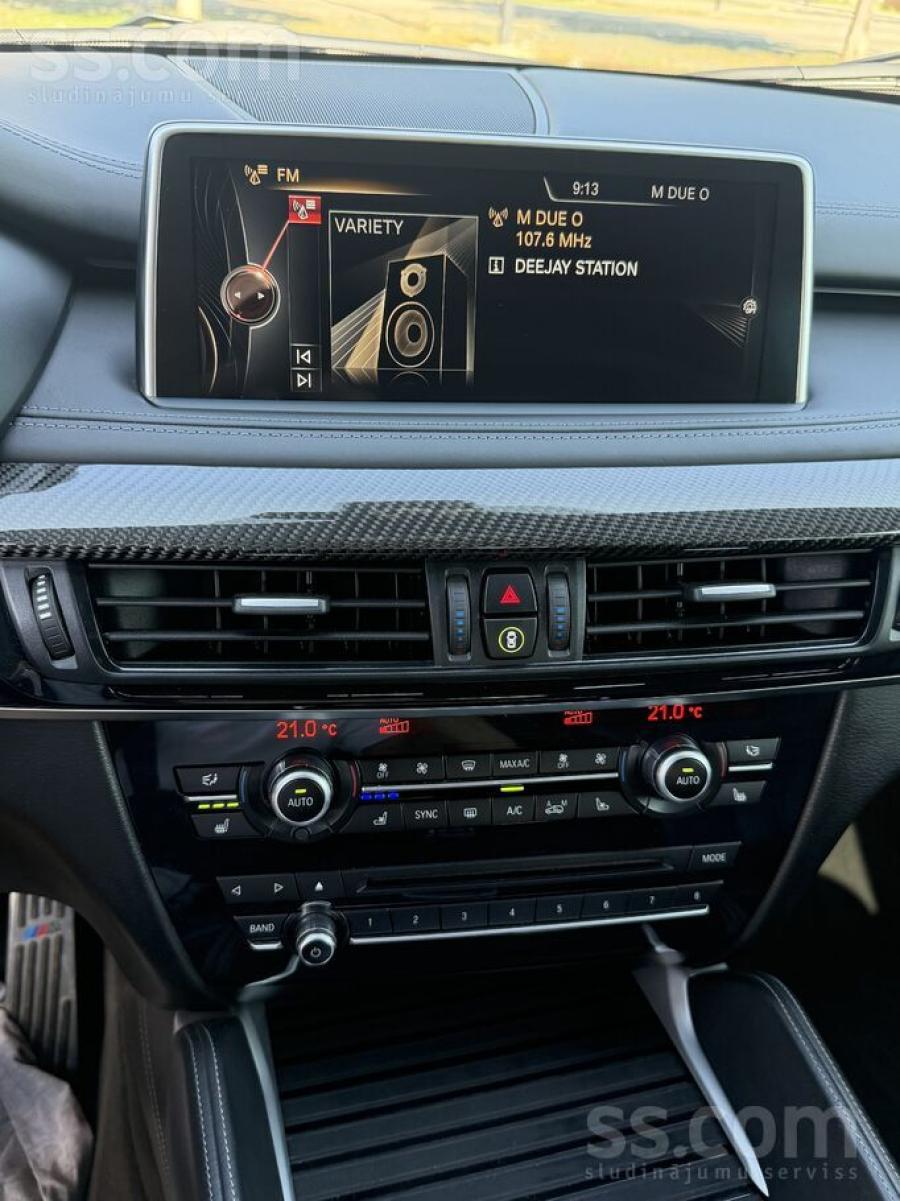 Black BMW X5 2016 in Riga, with an engine capacity of 4.40 L and mileage of 100 thousand km for 40000 €, photo 14 on AUTOMOTO.COM.LV