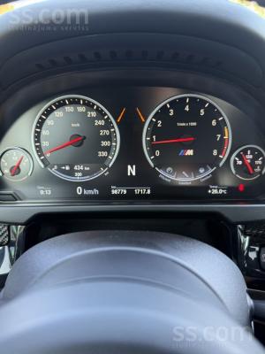 Black BMW X5 2016 in Riga, with an engine capacity of 4.40 L and mileage of 100 thousand km for 40000 €, photo 18 on AUTOMOTO.COM.LV