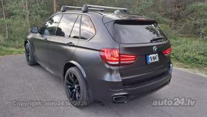 Black BMW X5 2016 in Tallinn, with an engine capacity of 4.40 L and mileage of 147 thousand km for 39900 €, photo 4 on AUTOMOTO.COM.LV