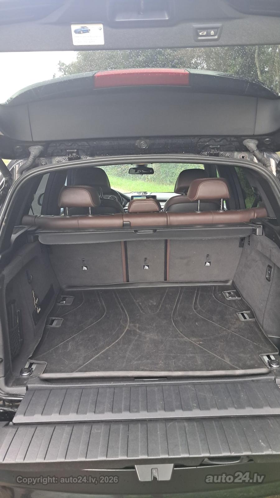 Black BMW X5 2016 in Tallinn, with an engine capacity of 4.40 L and mileage of 147 thousand km for 39900 €, photo 9 on AUTOMOTO.COM.LV