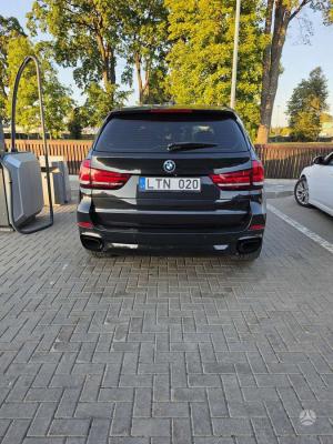 Melns BMW X5 2016 Tauragė, ar dzinēja tilpumu 2.99 L un nobraukumu 251 tūkst. km par 21500 €, foto 9 vietnē AUTOMOTO.COM.LV