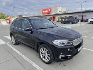 Black BMW X5 2016 in Vilnius, with an engine capacity of 2.00 L and mileage of 189 thousand km for 19999 €, photo 4 on AUTOMOTO.COM.LV