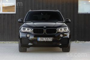 Black BMW X5 2016 in Jelgava, with an engine capacity of 2.00 L and mileage of 210 thousand km for 22900 €, photo  on AUTOMOTO.COM.LV