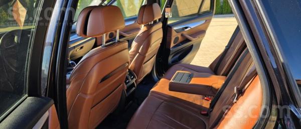 Melns BMW X5 2016 Rīga, ar dzinēja tilpumu 3.00 L un nobraukumu 338 tūkst. km par 18900 €, foto 7 vietnē AUTOMOTO.COM.LV