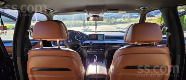 Melns BMW X5 2016 Rīga, ar dzinēja tilpumu 3.00 L un nobraukumu 338 tūkst. km par 18900 €, foto 8 vietnē AUTOMOTO.COM.LV