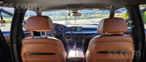 Black BMW X5 2016 in Riga, with an engine capacity of 3.00 L and mileage of 338 thousand km for 18900 €, photo 8 on AUTOMOTO.COM.LV