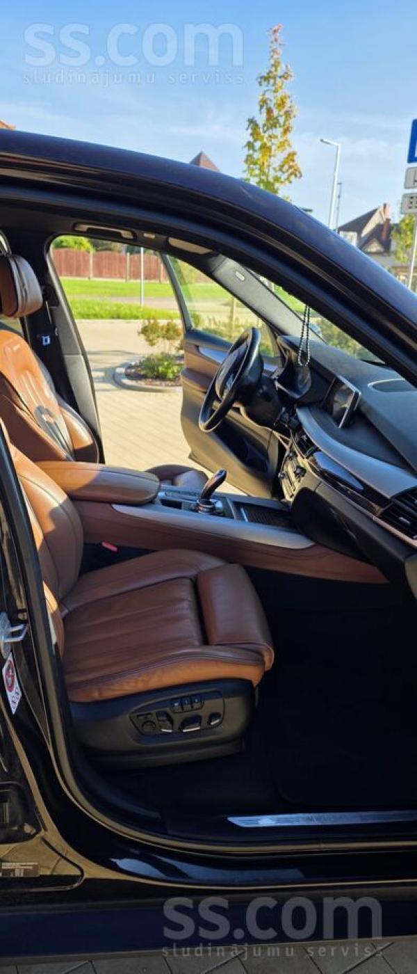 Melns BMW X5 2016 Rīga, ar dzinēja tilpumu 3.00 L un nobraukumu 338 tūkst. km par 18900 €, foto 11 vietnē AUTOMOTO.COM.LV