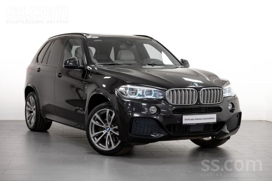 Black BMW X5 2017 in Riga, with an engine capacity of 3.00 L and mileage of 259 thousand km for 26900 €, photo 14 on AUTOMOTO.COM.LV