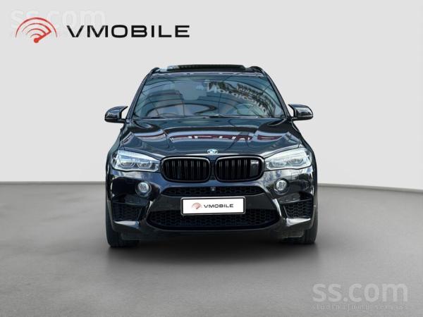Black BMW X5 2017 in Riga, with an engine capacity of 4.40 L and mileage of 160 thousand km for 36490 €, photo 3 on AUTOMOTO.COM.LV