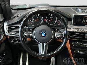 Black BMW X5 2017 in Riga, with an engine capacity of 4.40 L and mileage of 160 thousand km for 36490 €, photo 8 on AUTOMOTO.COM.LV