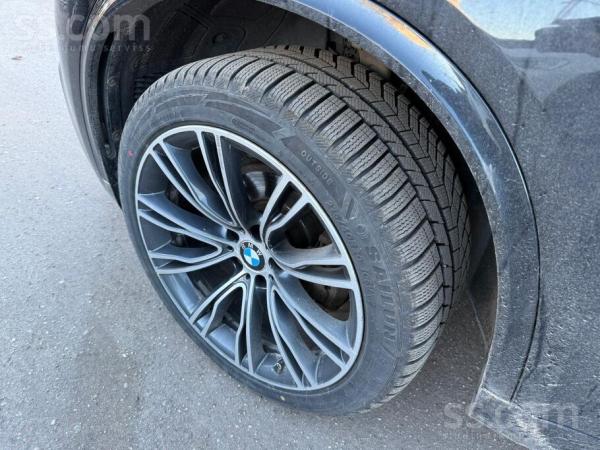 Melns BMW X5 2017 Rīga, ar dzinēja tilpumu 3.00 L un nobraukumu 186 tūkst. km par 26990 €, foto 8 vietnē AUTOMOTO.COM.LV