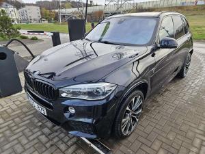 Melns BMW X5 2017 Kauņa, ar dzinēja tilpumu 2.99 L un nobraukumu 154 tūkst. km par 28000 €, foto  vietnē AUTOMOTO.COM.LV