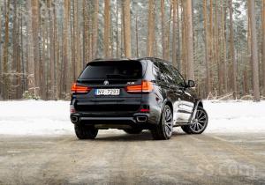 Black BMW X5 2017 in Riga, with an engine capacity of 3.00 L and mileage of 186 thousand km for 26990 €, photo 5 on AUTOMOTO.COM.LV