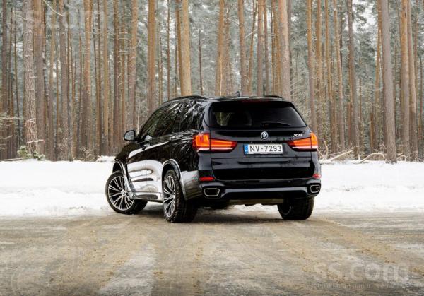 Melns BMW X5 2017 Rīga, ar dzinēja tilpumu 3.00 L un nobraukumu 186 tūkst. km par 26990 €, foto 7 vietnē AUTOMOTO.COM.LV
