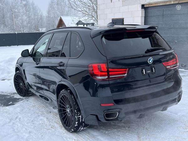 Melns BMW X5 2017 Viļņa, ar dzinēja tilpumu 2.99 L un nobraukumu 145 tūkst. km par 26600 €, foto 4 vietnē AUTOMOTO.COM.LV
