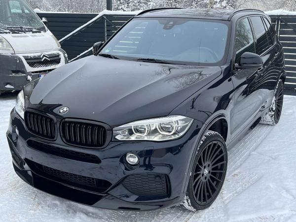 Melns BMW X5 2017 Viļņa, ar dzinēja tilpumu 2.99 L un nobraukumu 145 tūkst. km par 26600 €, foto 5 vietnē AUTOMOTO.COM.LV