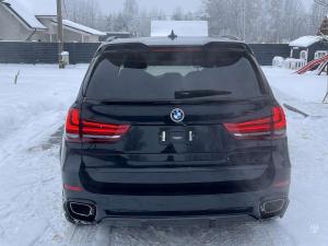 Black BMW X5 2017 in Vilnius, with an engine capacity of 2.99 L and mileage of 145 thousand km for 26600 €, photo 10 on AUTOMOTO.COM.LV