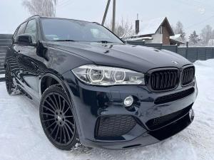 Black BMW X5 2017 in Vilnius, with an engine capacity of 2.99 L and mileage of 145 thousand km for 26600 €, photo 15 on AUTOMOTO.COM.LV