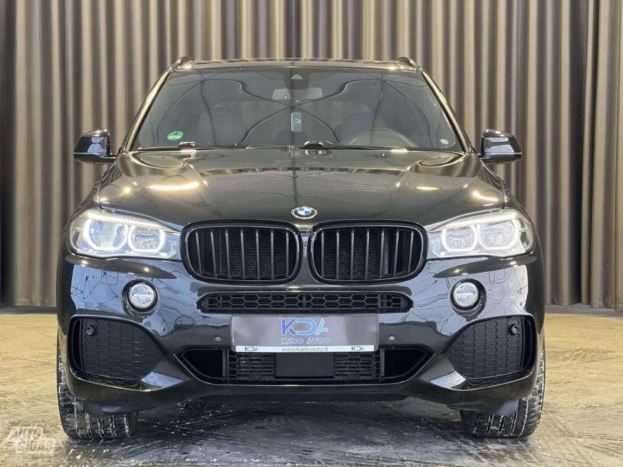 Black BMW X5 2017 in Marijampole, with an engine capacity of 3.00 L and mileage of 293 thousand km for 23950 €, photo 3 on AUTOMOTO.COM.LV