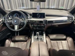 Black BMW X5 2017 in Marijampole, with an engine capacity of 3.00 L and mileage of 293 thousand km for 23950 €, photo 25 on AUTOMOTO.COM.LV