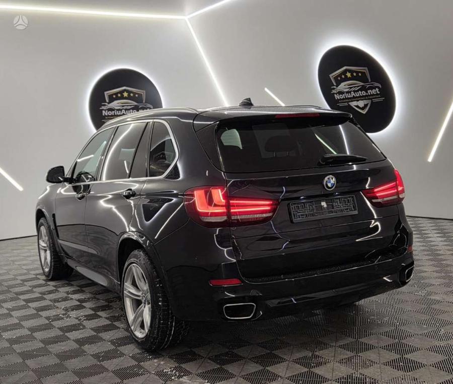 Melns BMW X5 2017 Marijampole, ar dzinēja tilpumu 2.00 L un nobraukumu 253 tūkst. km par 23850 €, foto 26 vietnē AUTOMOTO.COM.LV