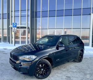 Black BMW X5 2017 in Vilnius, with an engine capacity of 2.99 L and mileage of 242 thousand km for 25000 €, photo 5 on AUTOMOTO.COM.LV