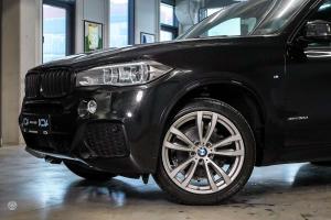 Melns BMW X5 2017 Kauņa, ar dzinēja tilpumu 2.99 L un nobraukumu 293 tūkst. km par 23450 €, foto 6 vietnē AUTOMOTO.COM.LV