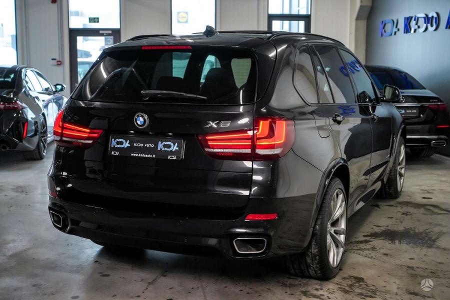 Melns BMW X5 2017 Kauņa, ar dzinēja tilpumu 2.99 L un nobraukumu 293 tūkst. km par 23450 €, foto 12 vietnē AUTOMOTO.COM.LV