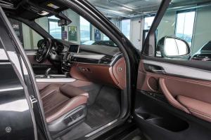 Melns BMW X5 2017 Kauņa, ar dzinēja tilpumu 2.99 L un nobraukumu 293 tūkst. km par 23450 €, foto 36 vietnē AUTOMOTO.COM.LV