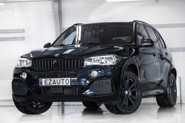 Black BMW X5 2017 in Tukums, with an engine capacity of 2.99 L and mileage of 225 thousand km for 25777 €, photo 1 on AUTOMOTO.COM.LV