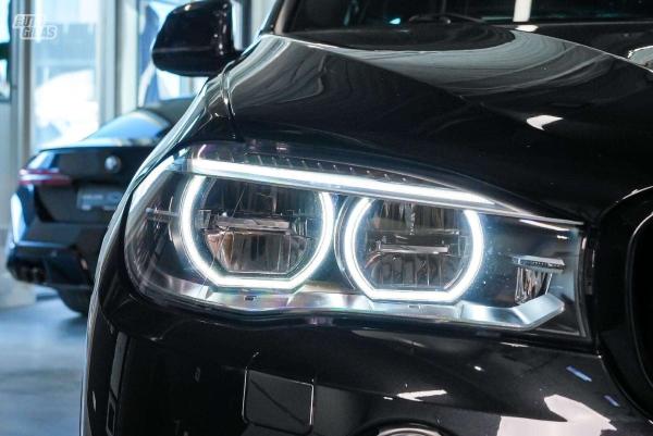 Black BMW X5 2017 in Marijampole, with an engine capacity of 3.00 L and mileage of 178 thousand km for 26650 €, photo 6 on AUTOMOTO.COM.LV