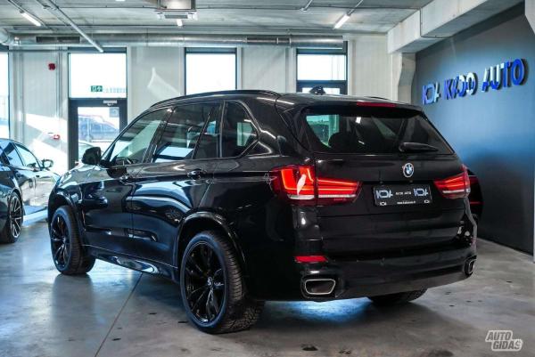 Black BMW X5 2017 in Marijampole, with an engine capacity of 3.00 L and mileage of 178 thousand km for 26650 €, photo 8 on AUTOMOTO.COM.LV