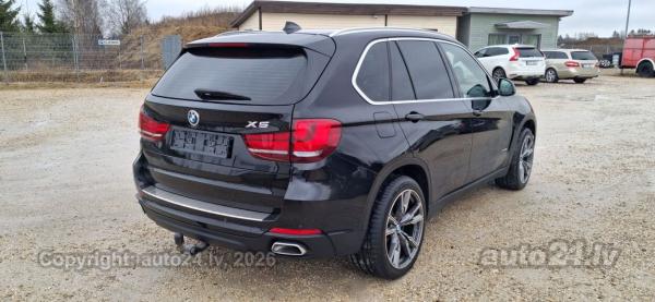 Black BMW X5 2017 in Tartu, with an engine capacity of 3.00 L and mileage of 232 thousand km for 23900 €, photo 5 on AUTOMOTO.COM.LV
