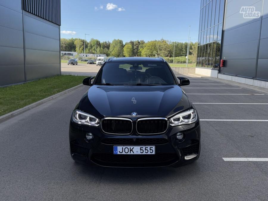 Black BMW X5 2017 in Kaunas, with an engine capacity of 4.40 L and mileage of 78 thousand km for 30000 €, photo 3 on AUTOMOTO.COM.LV